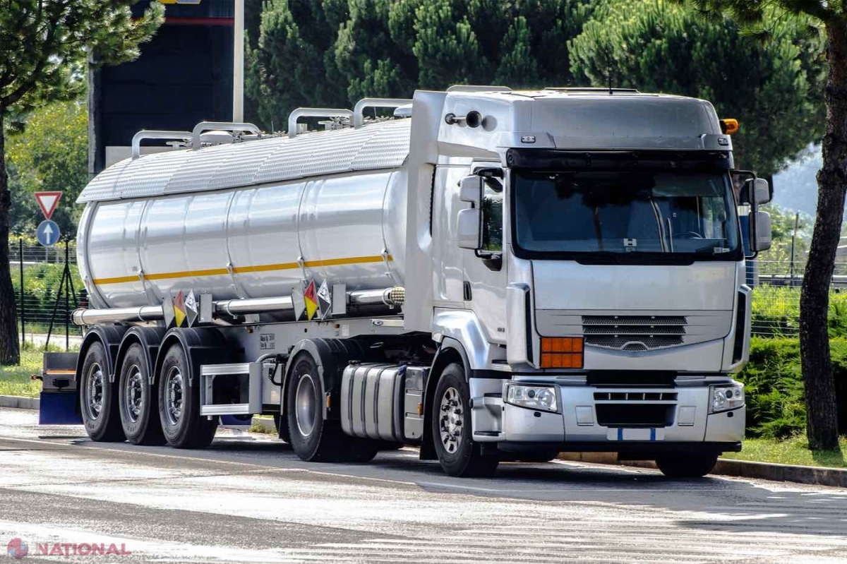 Contrabandă cu PETROL în valoare de circa 18 MILIOANE de lei: Detalii ...