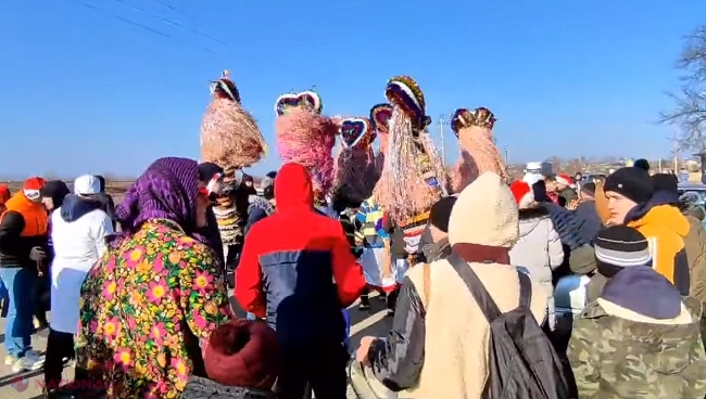 VIDEO // TRADIȚII respectate cu sfințenie: Jocul CAPRELOR, la Crihana Veche