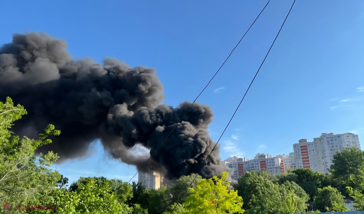 VIDEO // Fum negru deasupra Chișinăului: Ce arde la Botanica