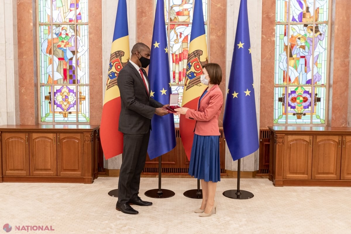 Ambasadorul Statelor Unite ale Americii la Chișinău, Dereck J. Hogan ...