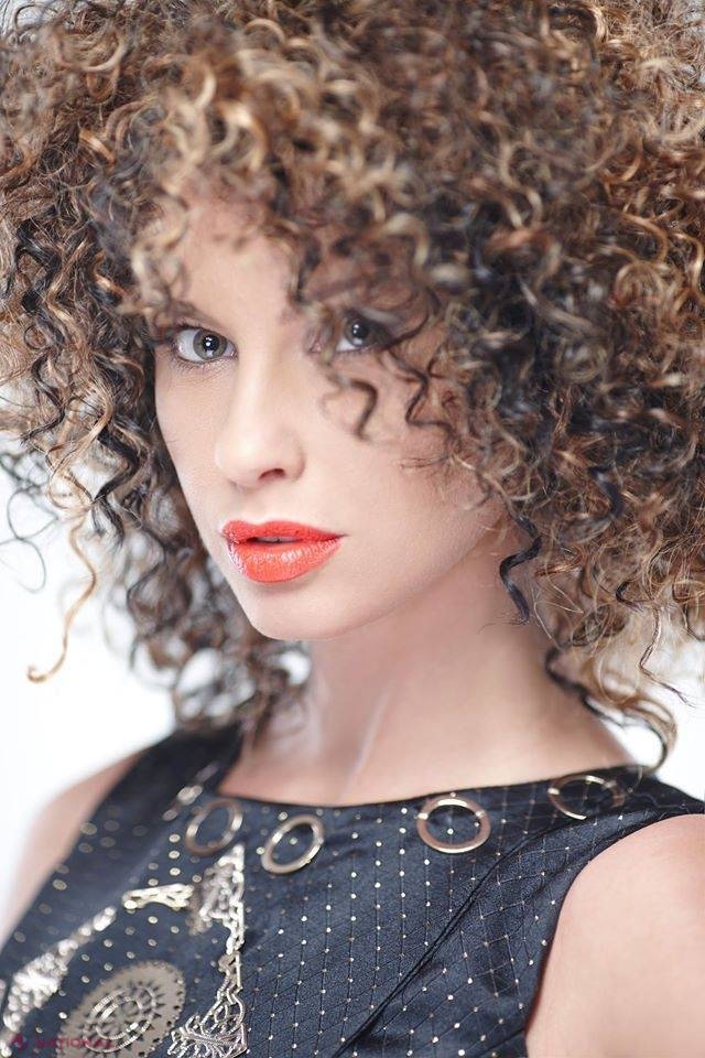 INTERVIU // Natalia Barbu, 16 ani de scenă