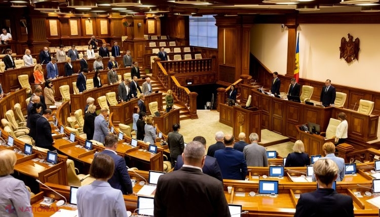VIDEO // Minut de reculegere în Parlament, în memoria primului ...