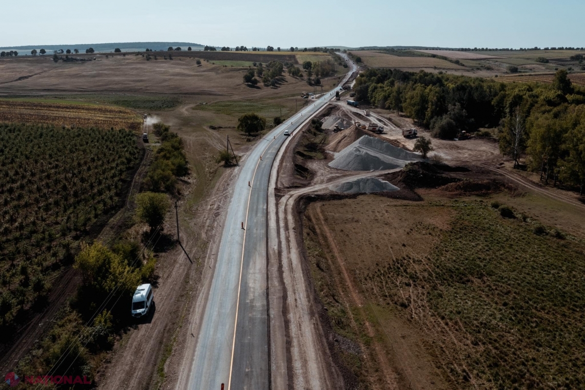 Ministrul Spînu prezintă HARTA drumurilor construite între anii 2021 ...