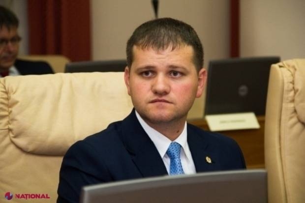 (DOC) Valeriu Munteanu i-a scris o SCRISOARE lui Vlad Plahotniuc. Ce ...