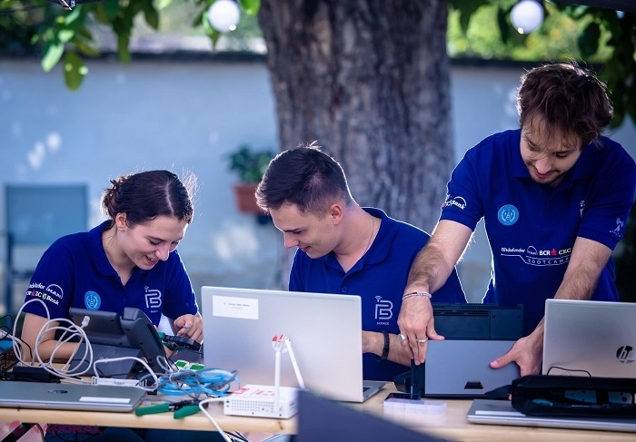Studenţi din România şi Republica Moldova participă la a doua ediţie a ...