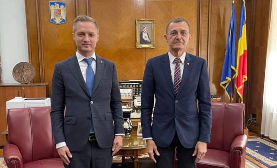 Academia Română și academicianul Ioan-Aurel Pop se alătură secretarului de stat al DRRM, Adrian ...